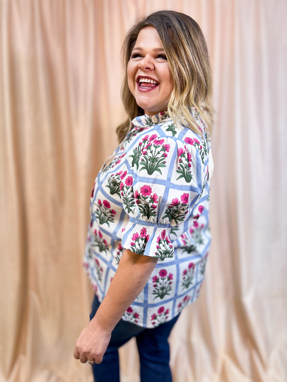 Take it Easy Curvy Floral Grid Top – Katherine Parker Designs